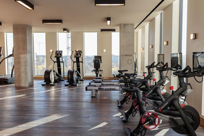 9 unique hotel amenities that will make your next business trip so much ...