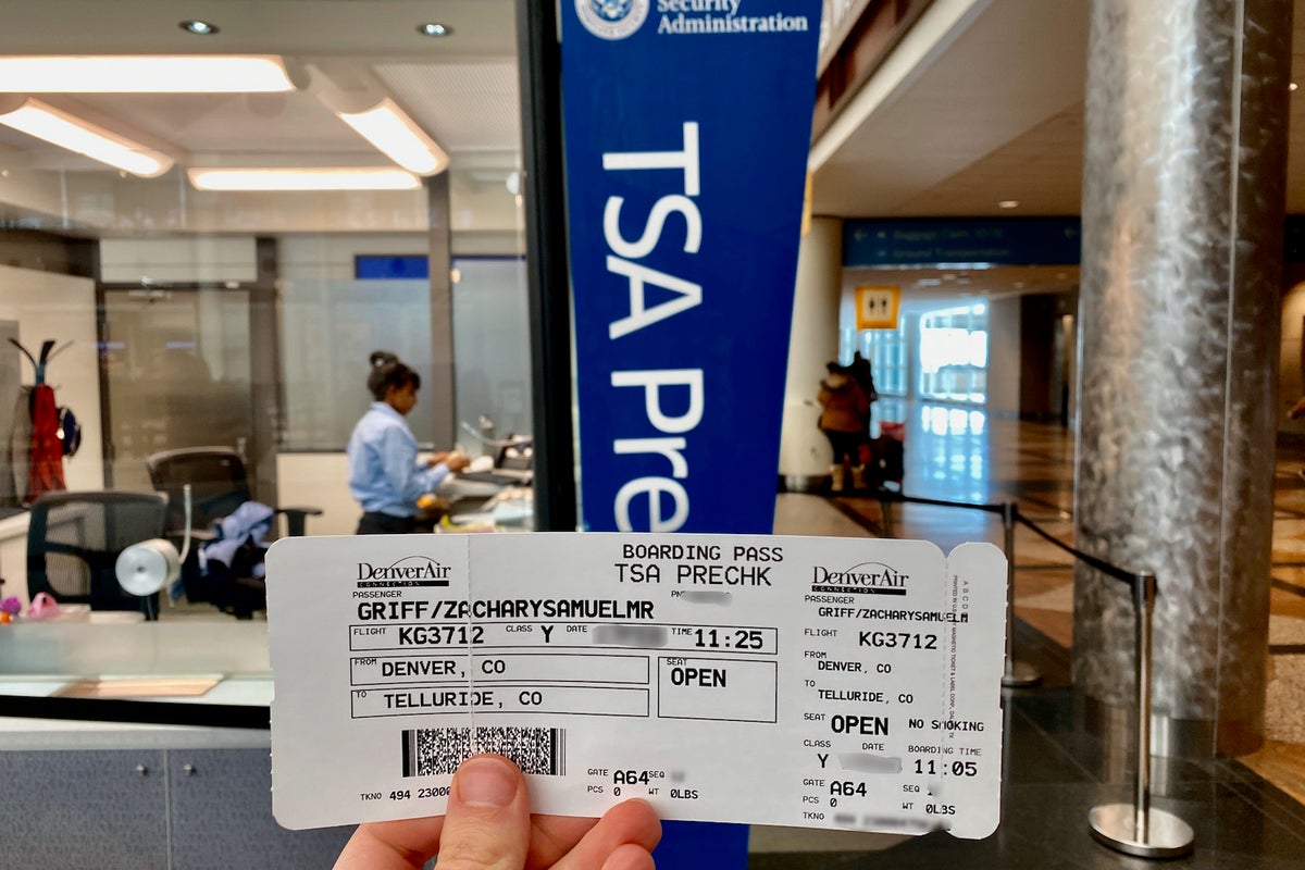 What it’s like to fly with Denver Air Connection - The Points Guy