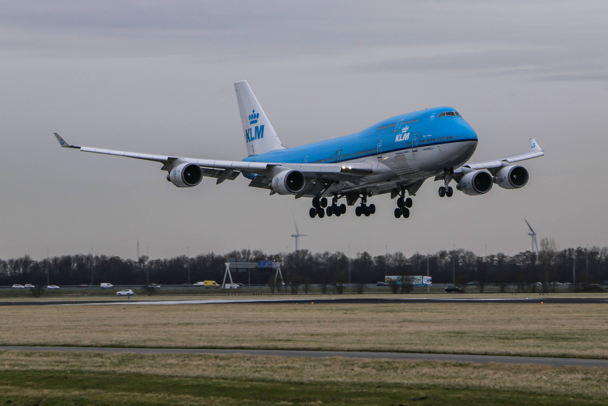 How a KLM captain went faster than 800 mph on a Boeing 747 - The Points Guy