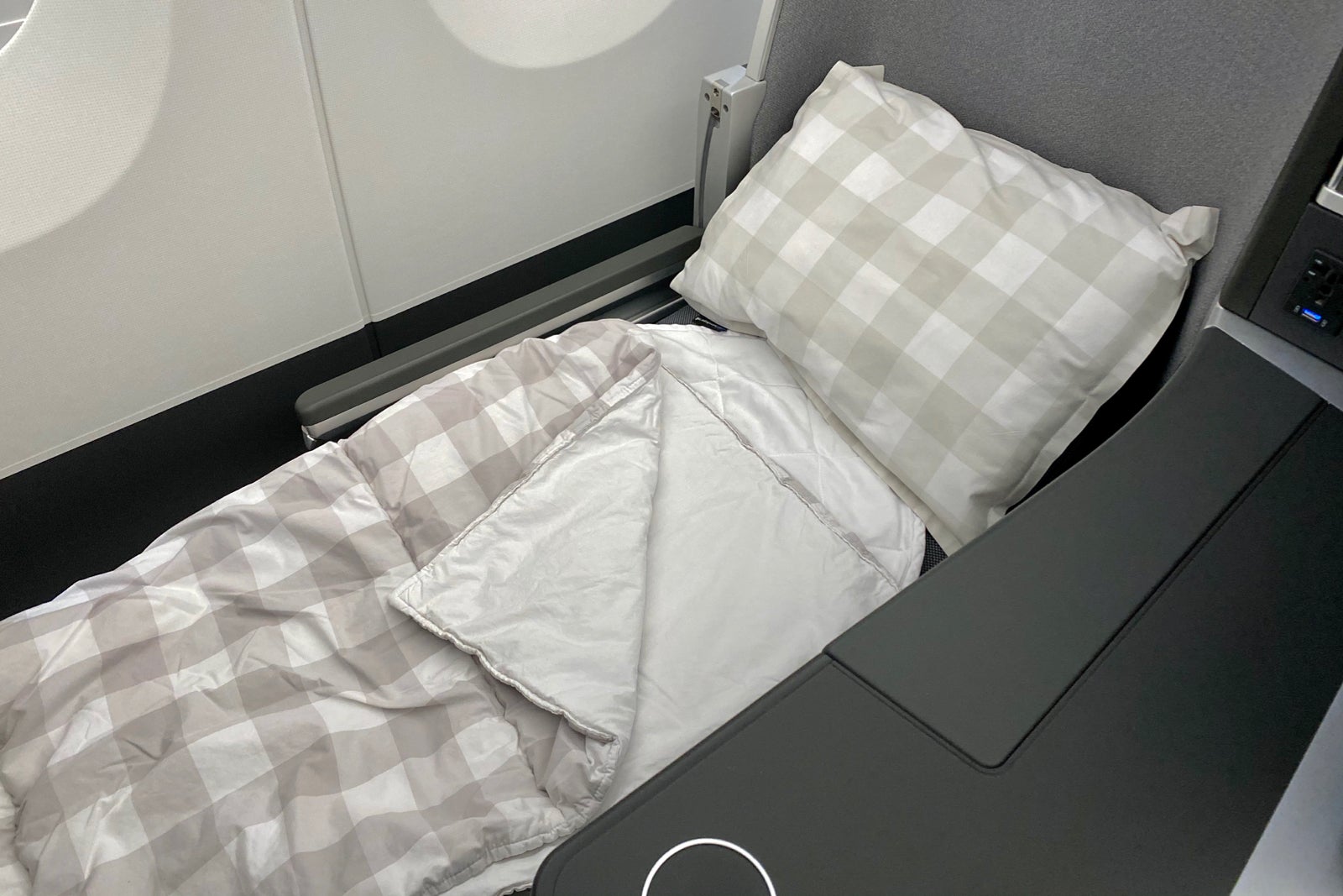 Inside the SAS Airbus A350, in all classes - The Points Guy