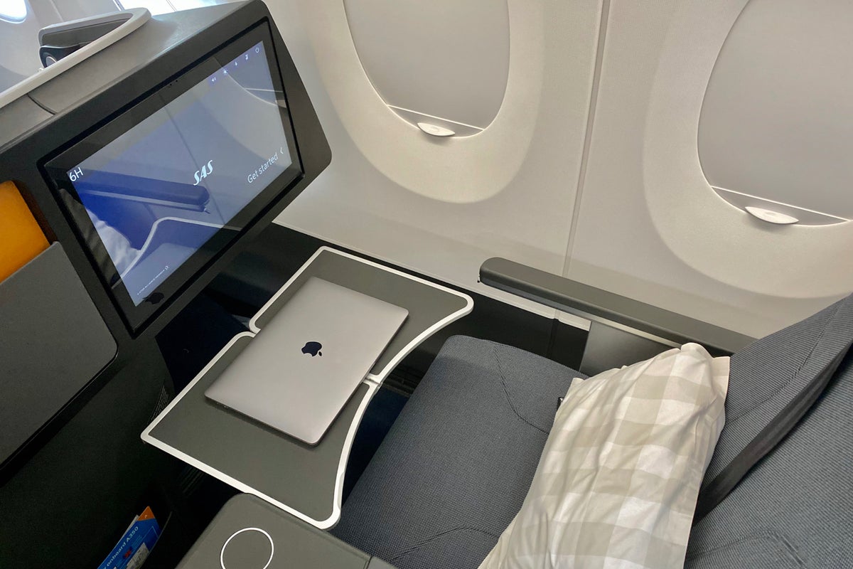 Inside the SAS Airbus A350, in all classes - The Points Guy
