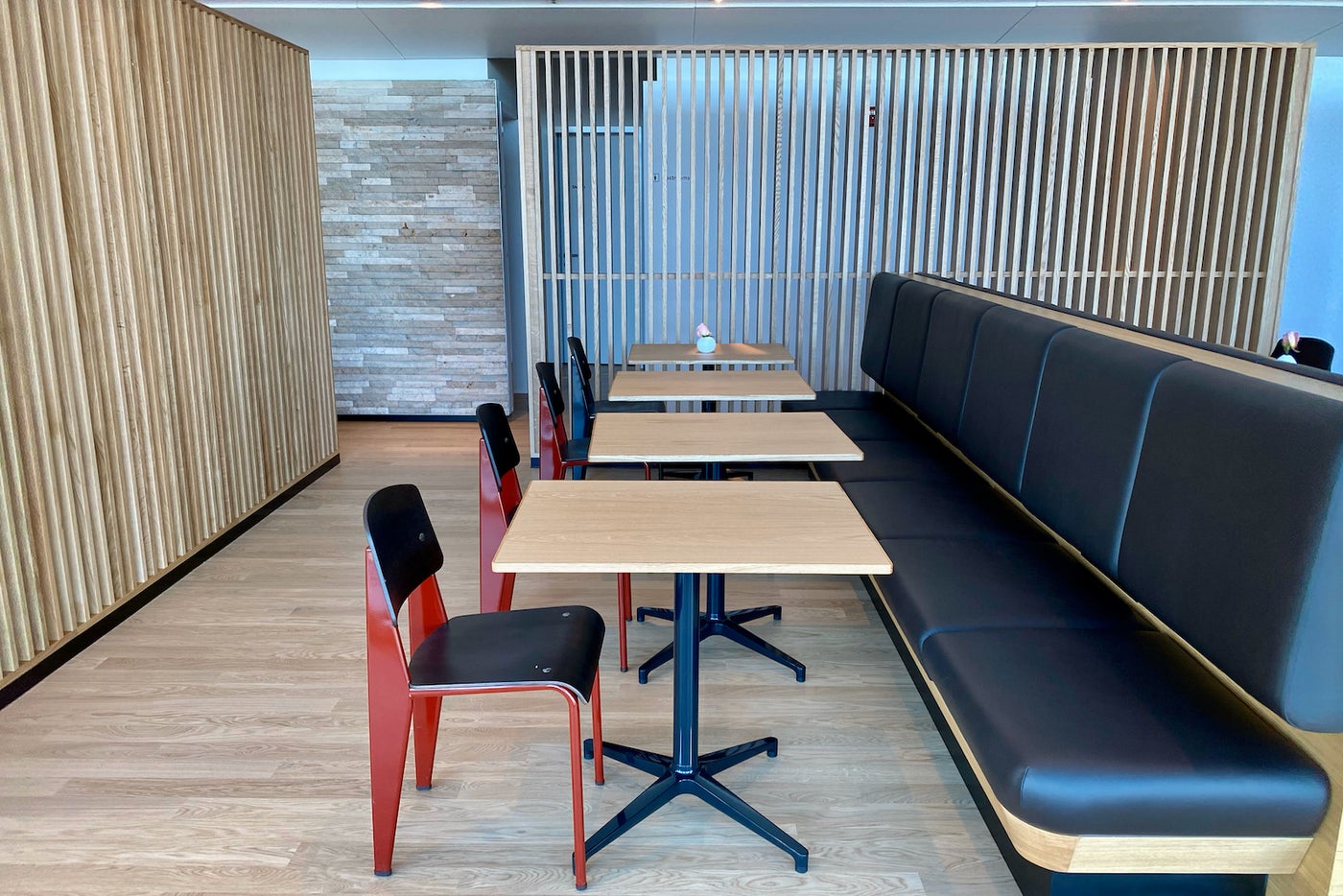 First look: Newly renovated Swiss Lounge at JFK