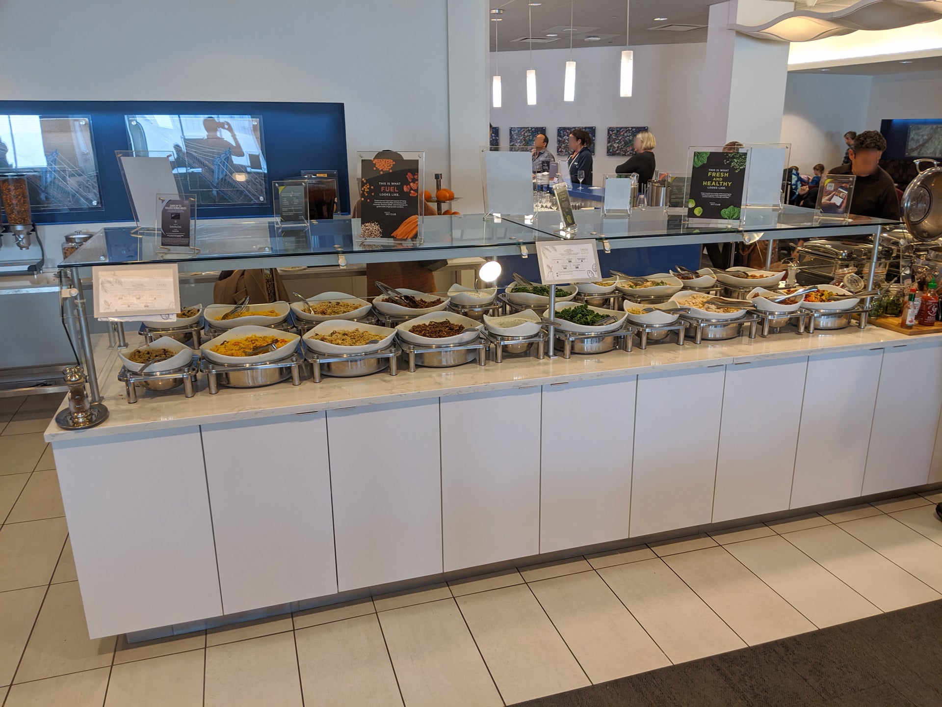 Review: Delta's Boeing 717 in first class, LGA to Chicago - The Points Guy