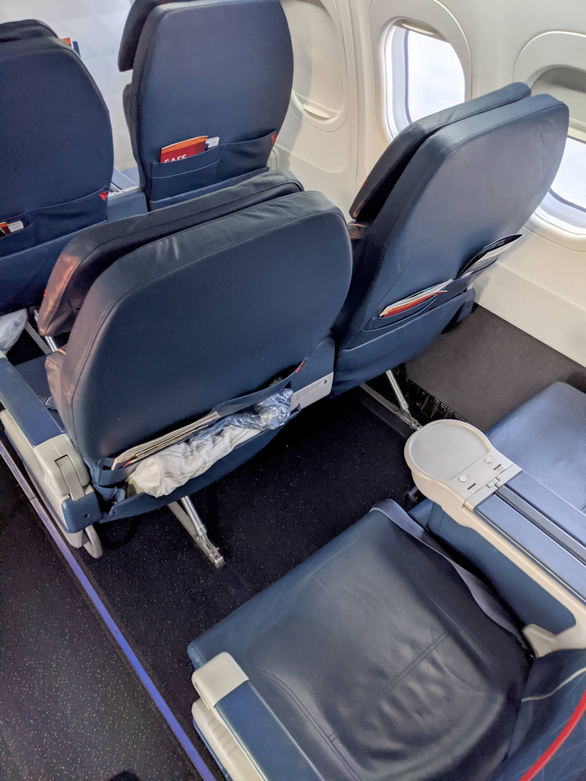Flight review: Delta's Boeing 717 in first class from LaGuardia to ...