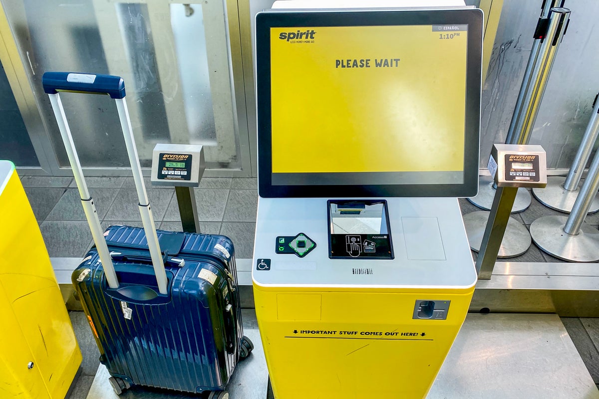 Review: Spirit Airlines economy on the A320neo, LGA-FLL - The Points Guy