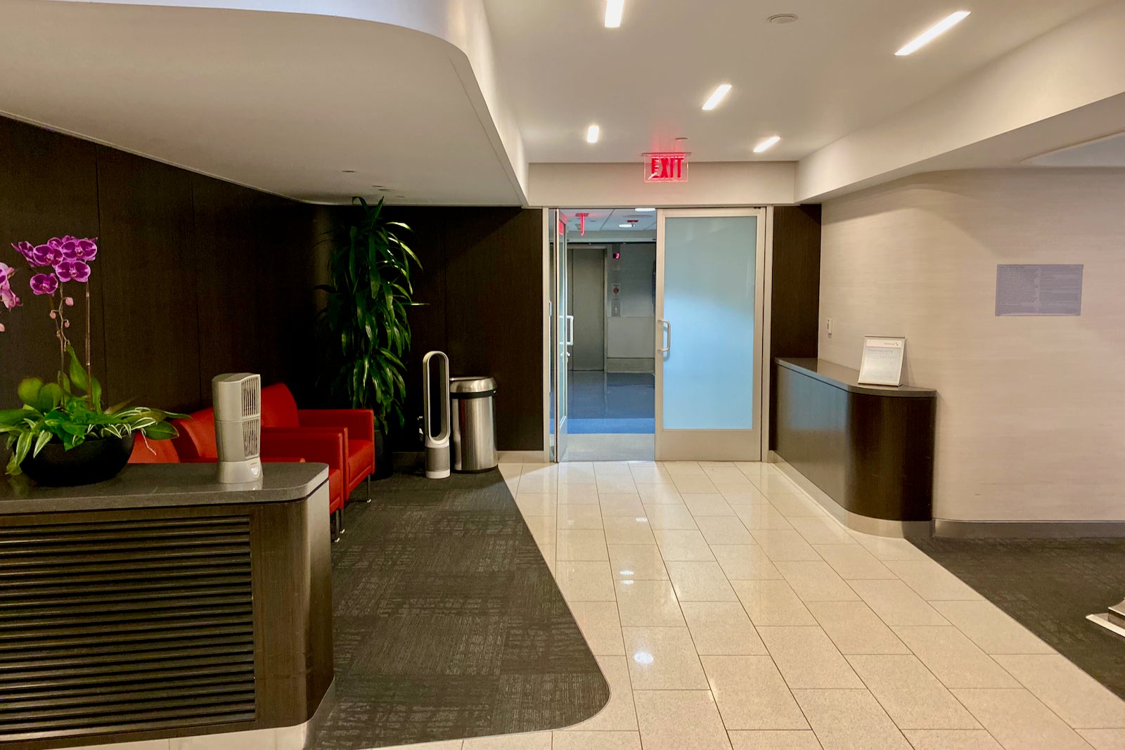 Review: American Airlines Flagship First on the Airbus A321T - The ...