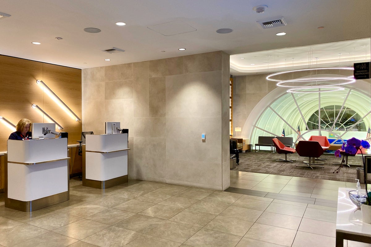 Shortcut elite status, lounge access and more with 50% off AA AirPass ...