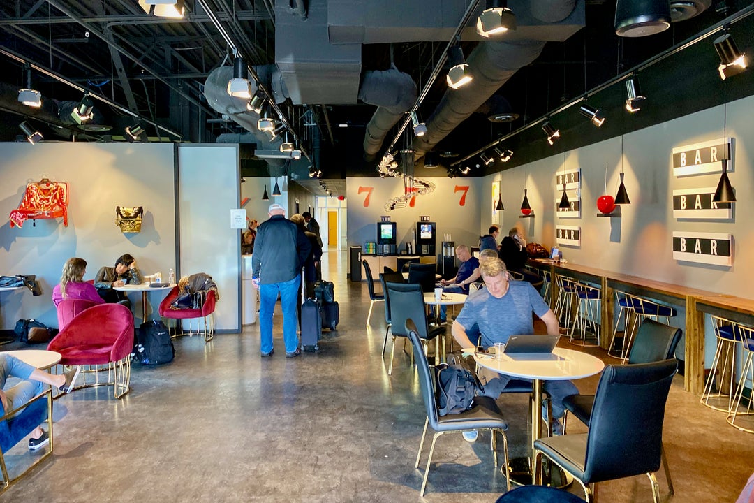 What it's like to fly with private-jet operator JSX - The Points Guy