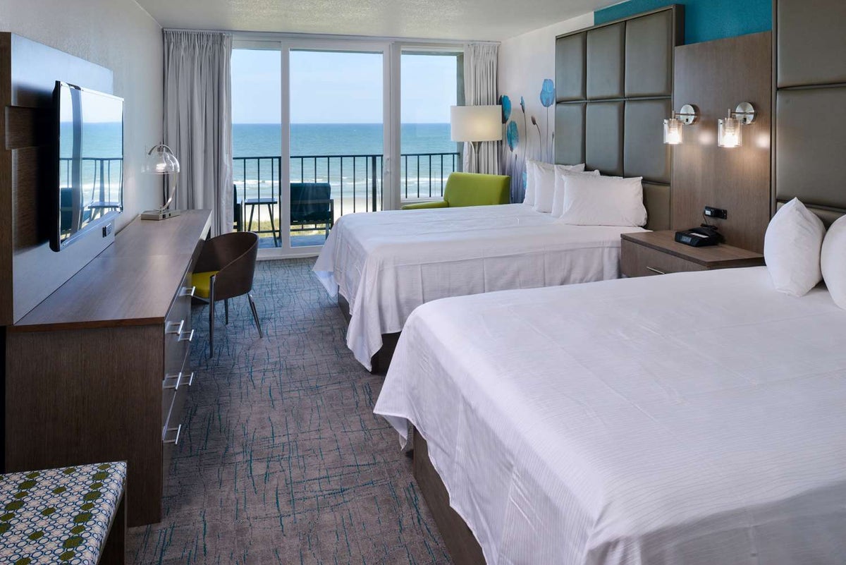 Complete guide to earning points when booking multiple hotel rooms ...