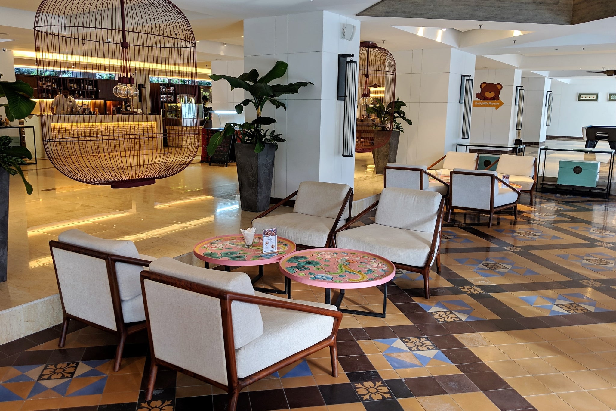 Hilton Honors Diamond status: Top benefits and how to earn - The Points Guy