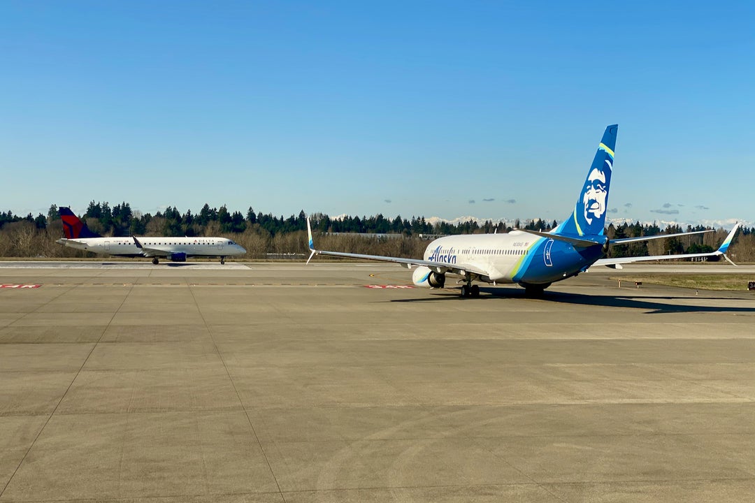 Turf war: Delta retaliates in Detroit with new transatlantic route ...