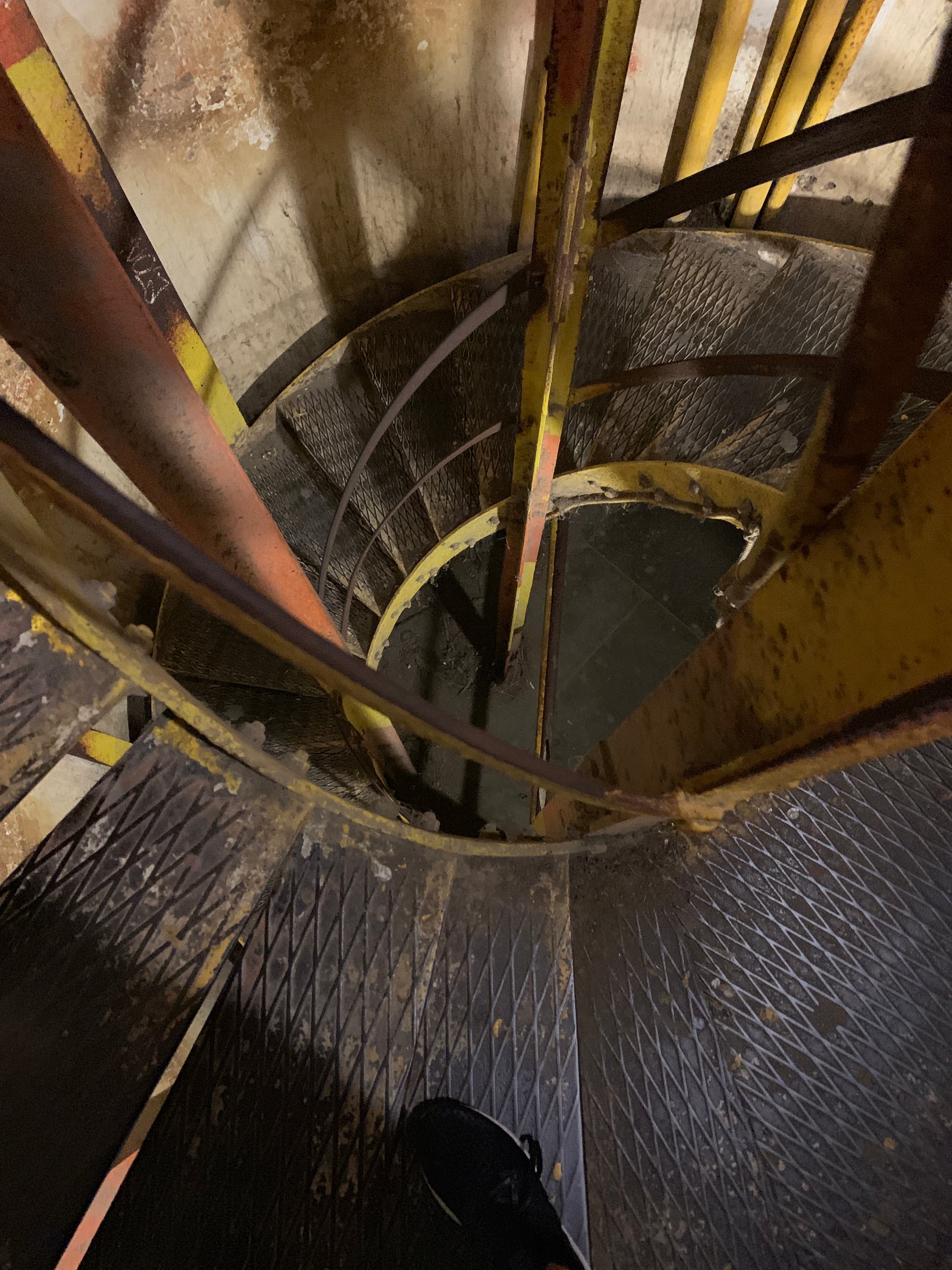 Hiking Oahu's Diamond Head - The Points Guy