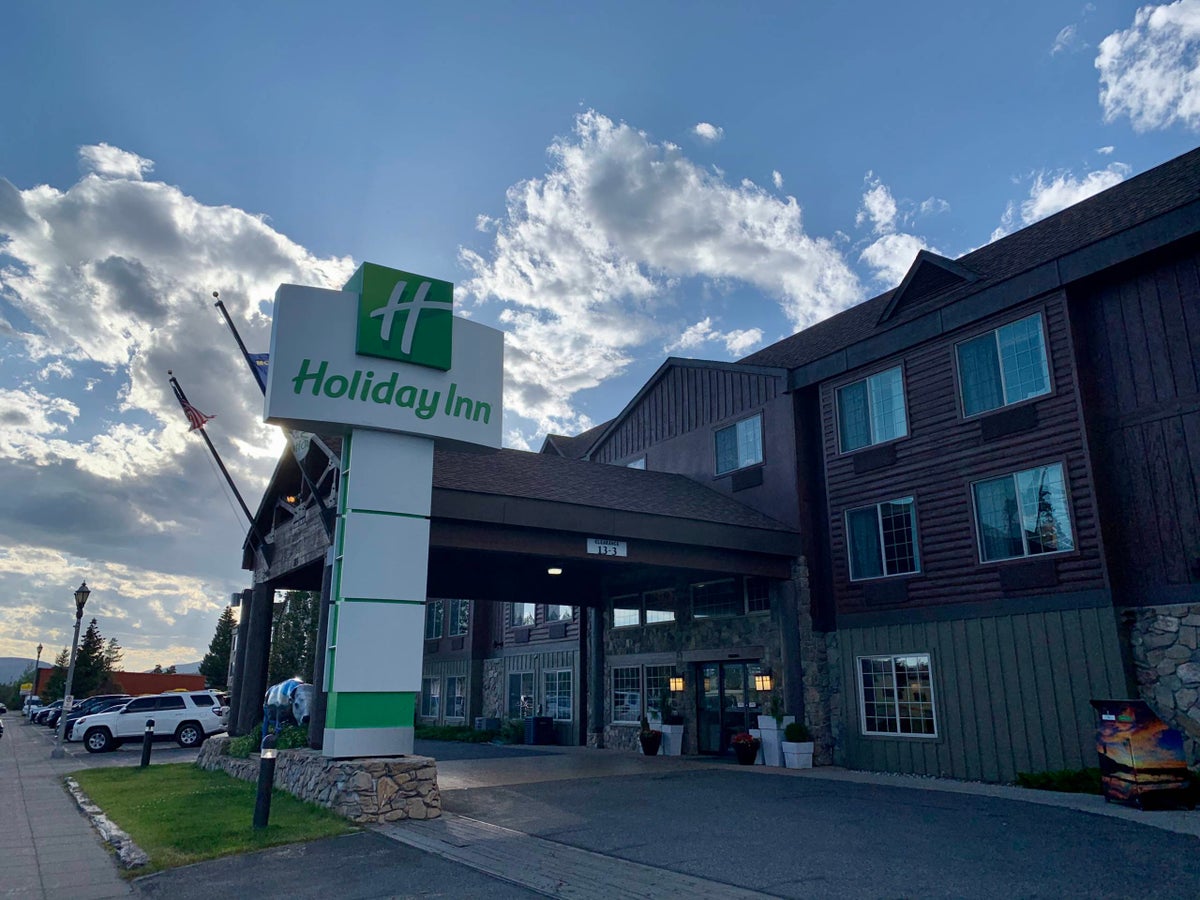 How to travel on a budget: Here our our 22 top tips - The Points Guy