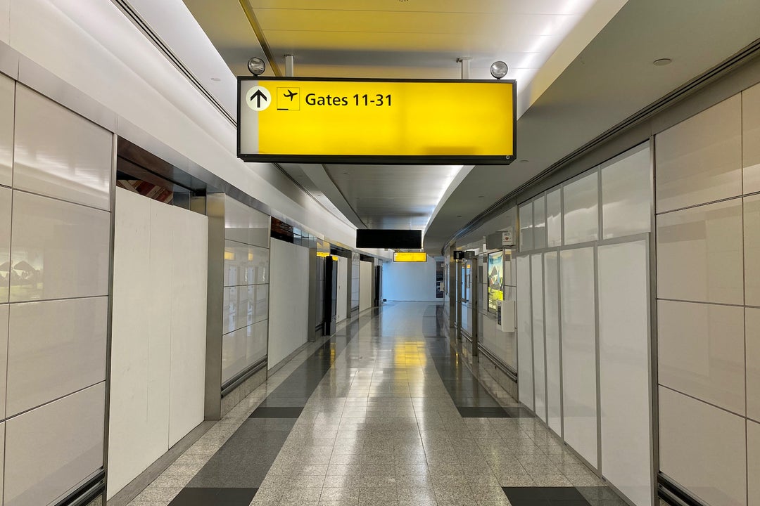 The final piece of the transformed LaGuardia Terminal B is now open ...