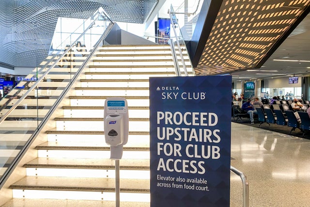 Review of the Delta Sky Club LAX during the pandemic - The Points Guy
