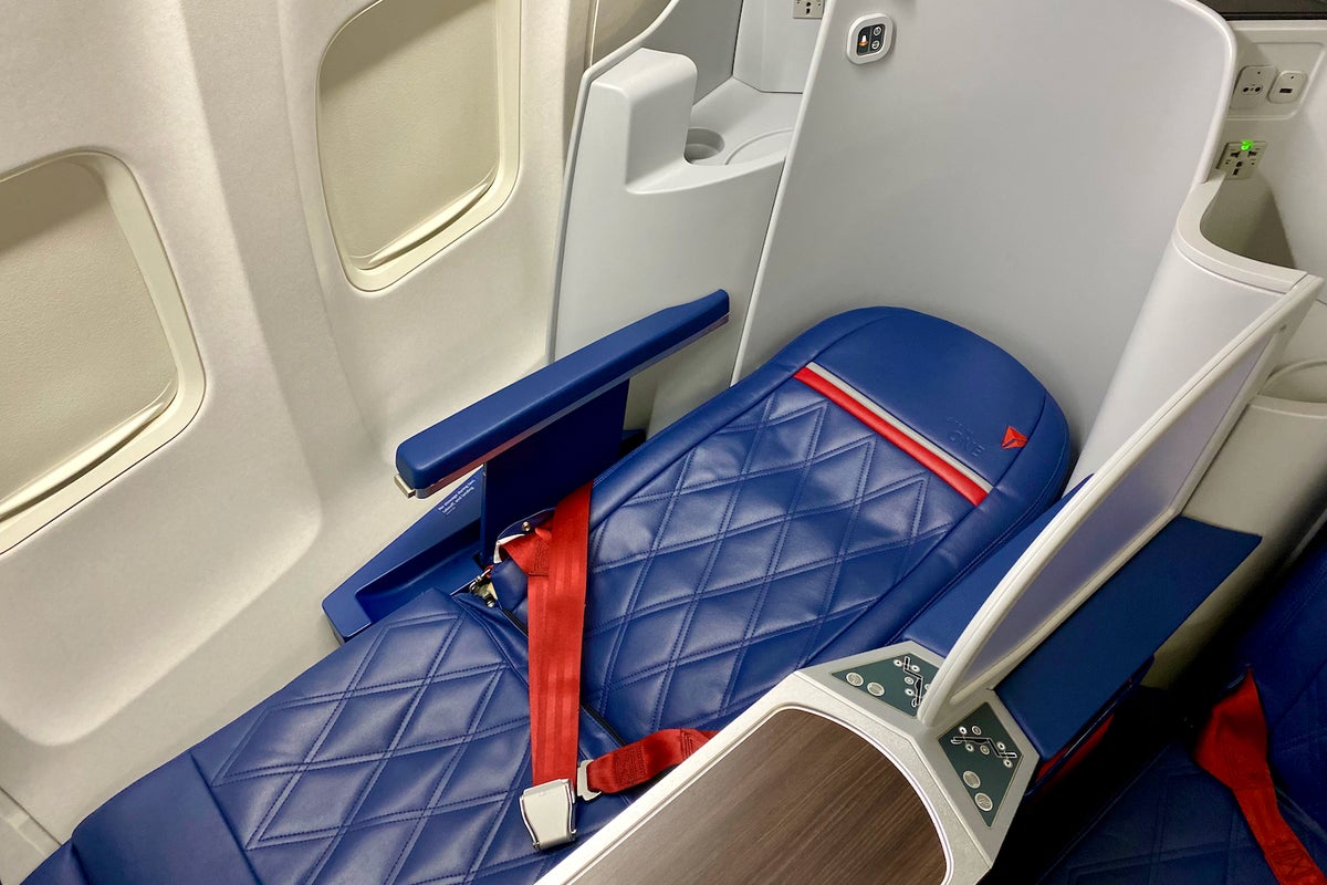 Delta drops lie-flats from NYC to San Diego, leaving JetBlue as only ...