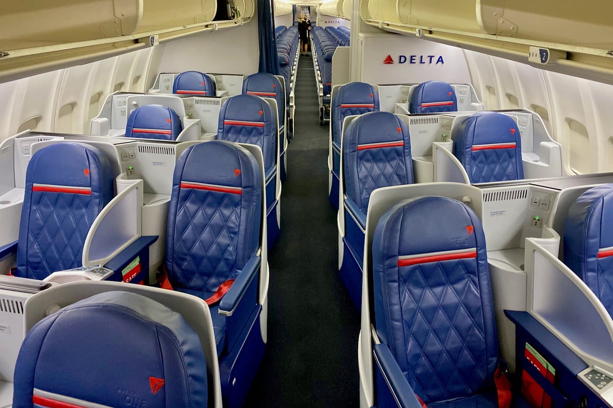 Delta extends all new and expiring vouchers through the end of 2022 ...