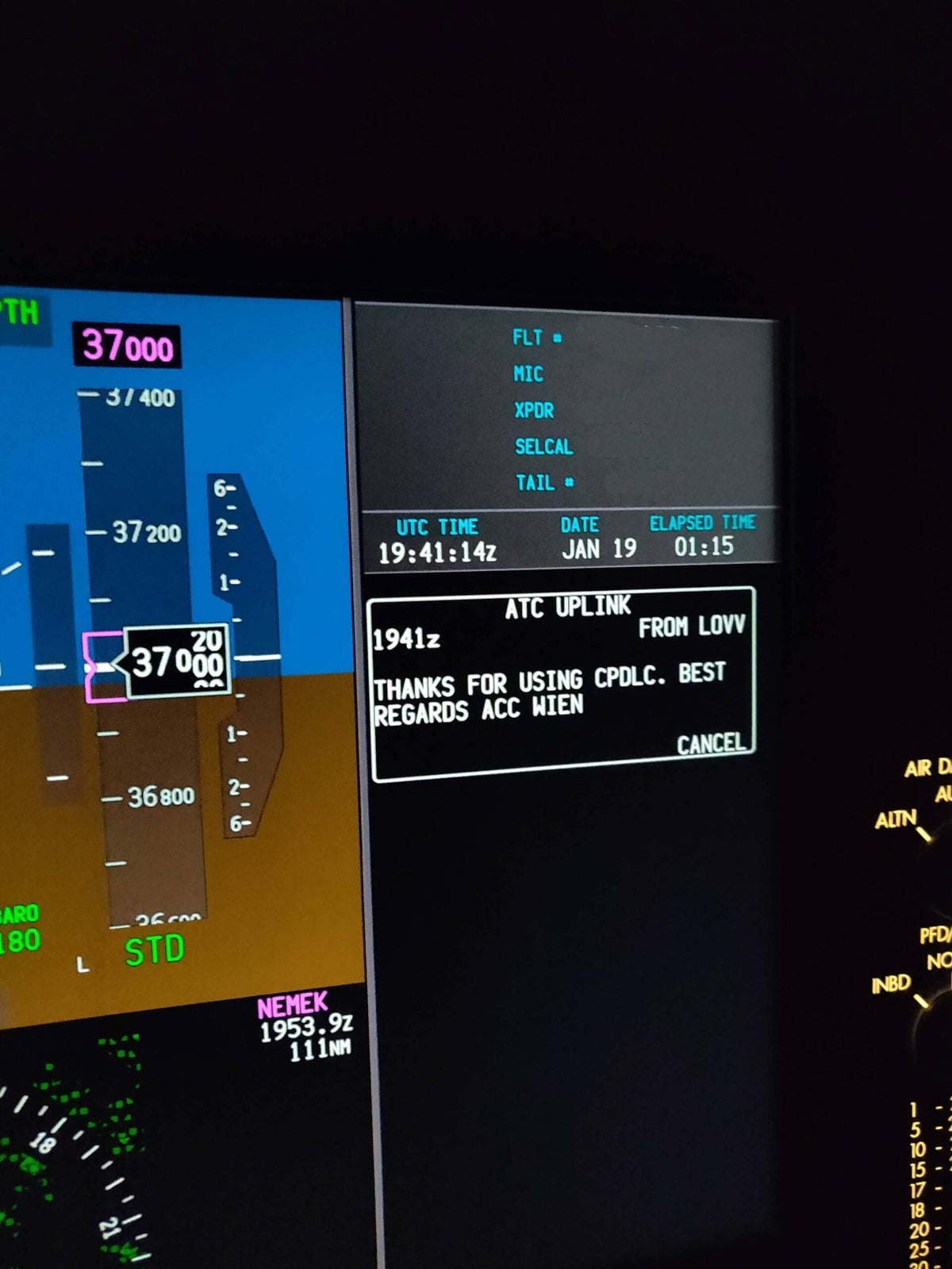 How pilots and controllers communicate digitally - The Points Guy