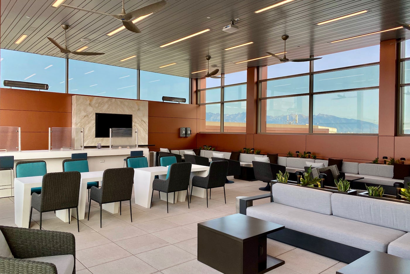First look: Delta's brand-new (and biggest!) Sky Club in Salt Lake City