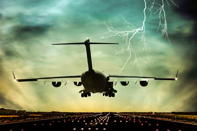 Smashed windshield -- how pilots deal with cracked glass - The Points Guy
