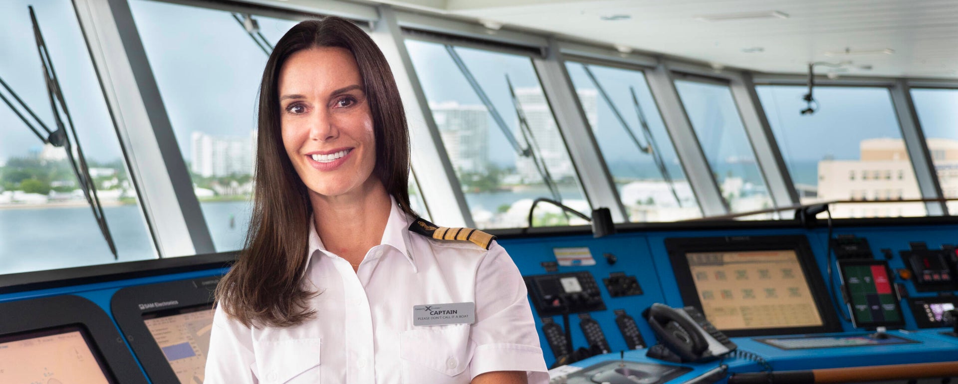 The first American woman to captain a cruise ship schools internet ...