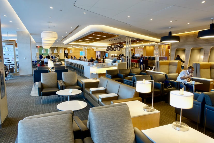 Return to normalcy: All of the airline lounges in the US that are ...