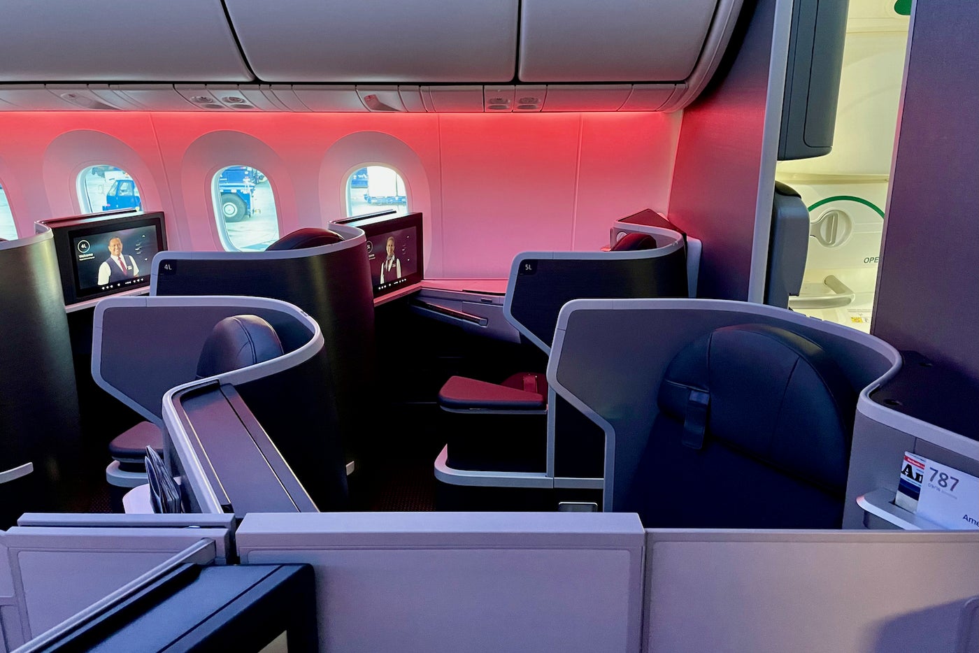 First look: American’s new and improved 787-8 Dreamliner