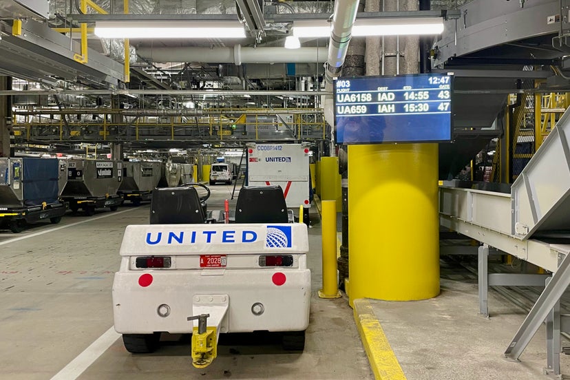 Behind the scenes: LaGuardia’s massive baggage handling system - The ...