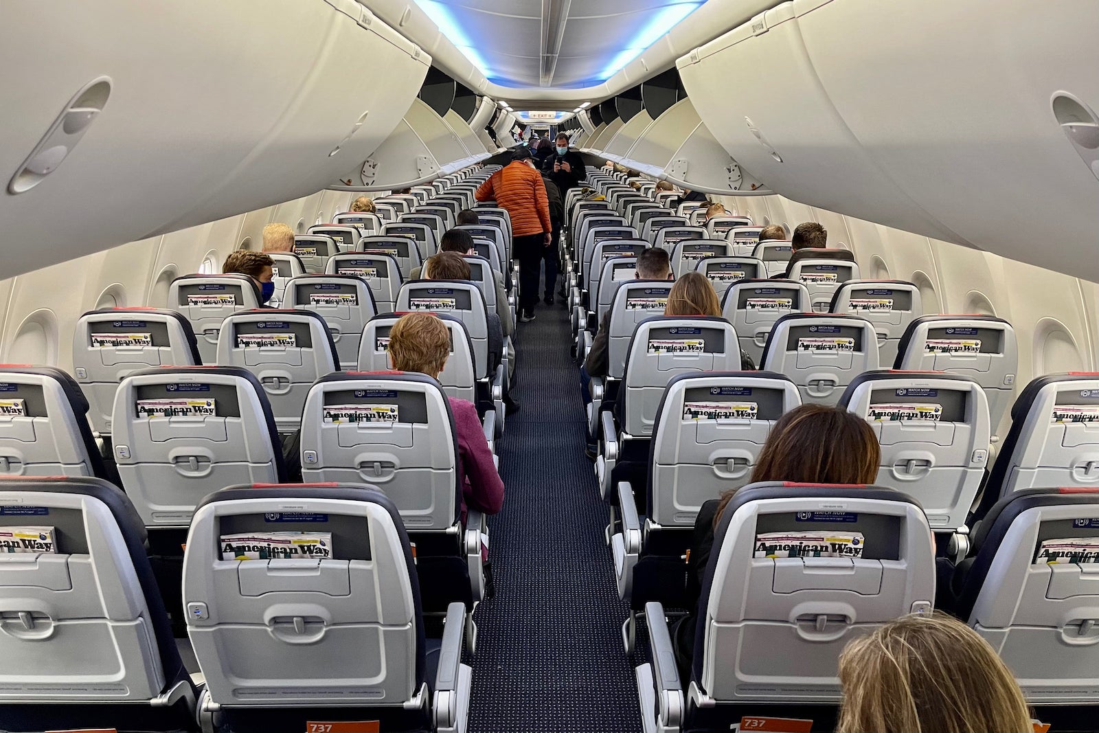 American Airlines adds free inflight messaging on select planes - The ...