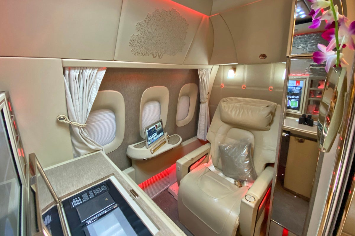 Elite status and 60,000 miles: Emirates unveils elevated offers on its ...