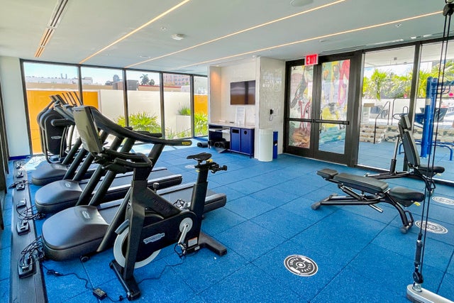 First look: Moxy Miami South Beach - The Points Guy