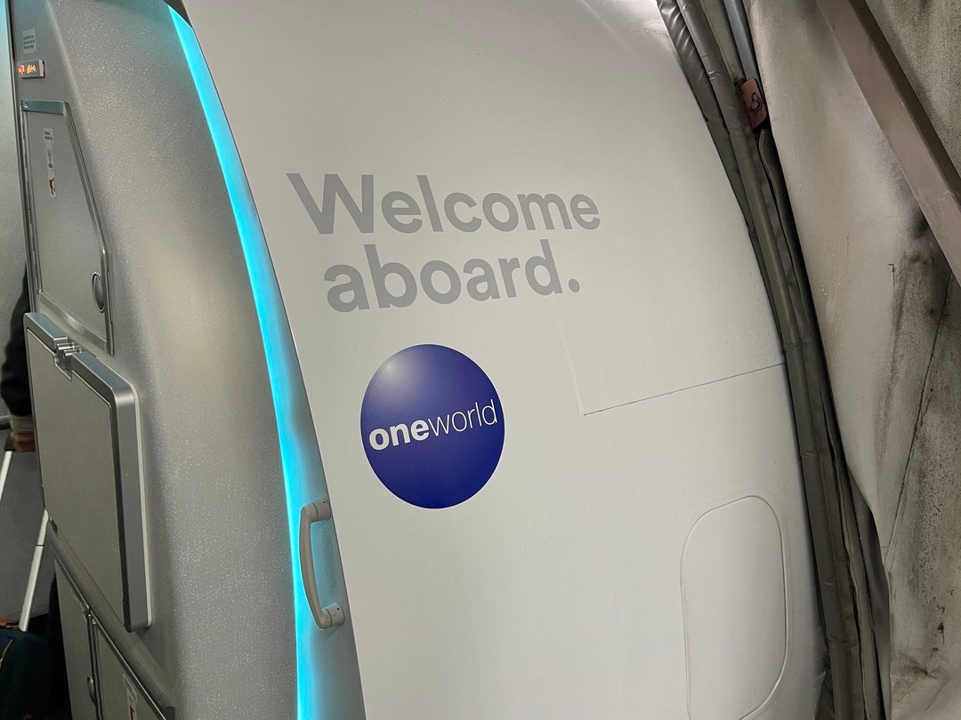 I flew Alaska on its first day in Oneworld: Here's what it was like as ...