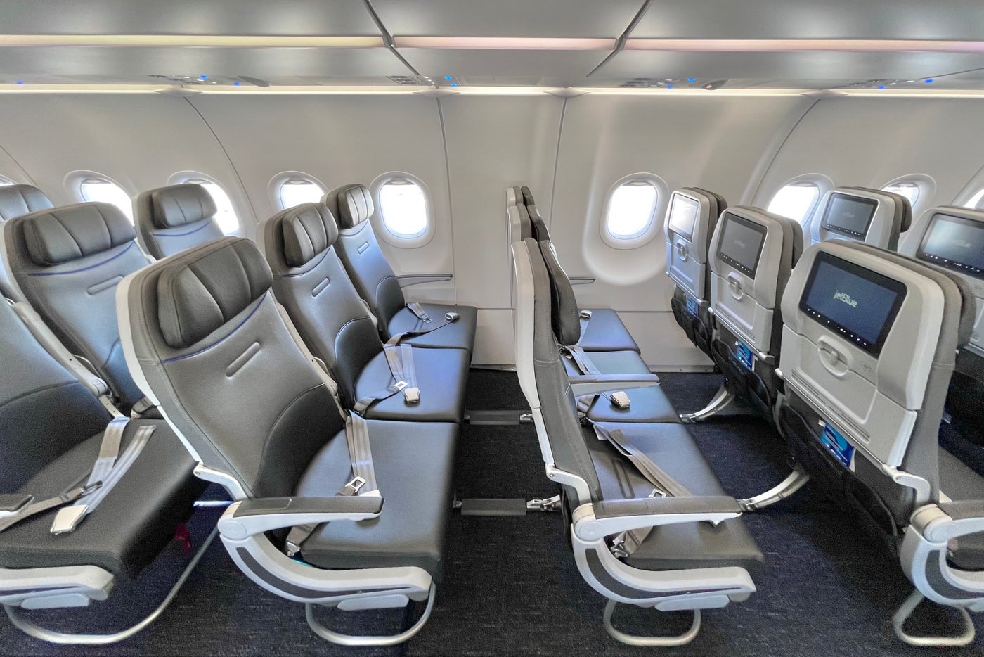Where to sit when flying JetBlue’s A321neo with the new Mint