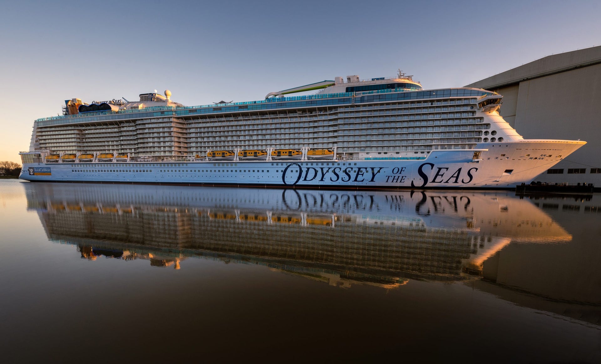 Royal Caribbean passes Carnival to have the world's largest cruise ship ...