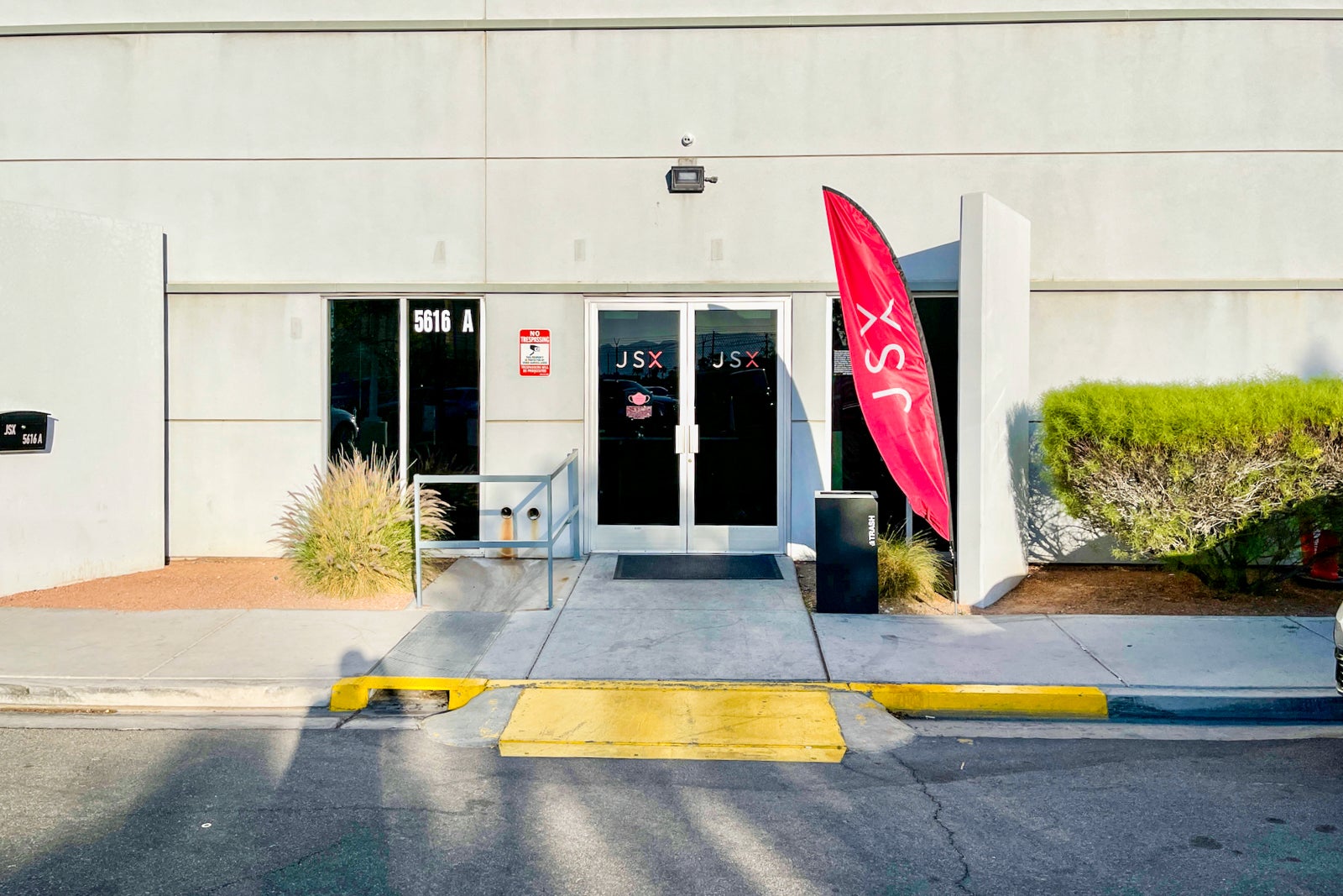 Flying JSX's new route to LAX - The Points Guy