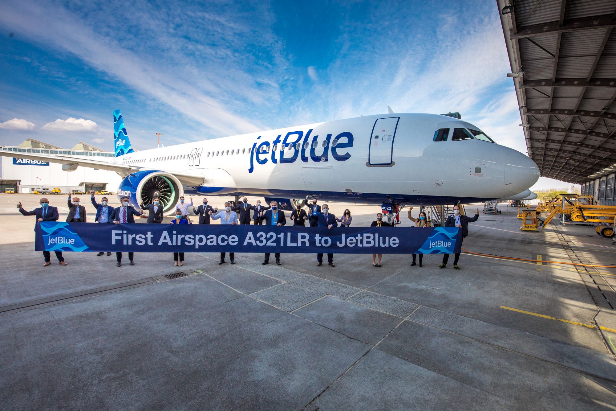 JetBlue takes first Airbus A321LR that will soon fly to London - The ...