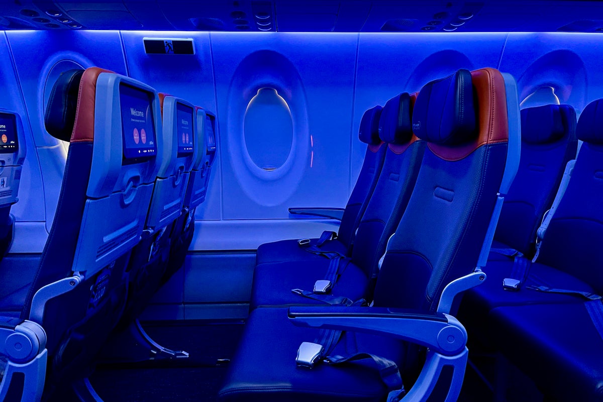 Inside JetBlue's Airbus A220-300 inaugural flight - The Points Guy