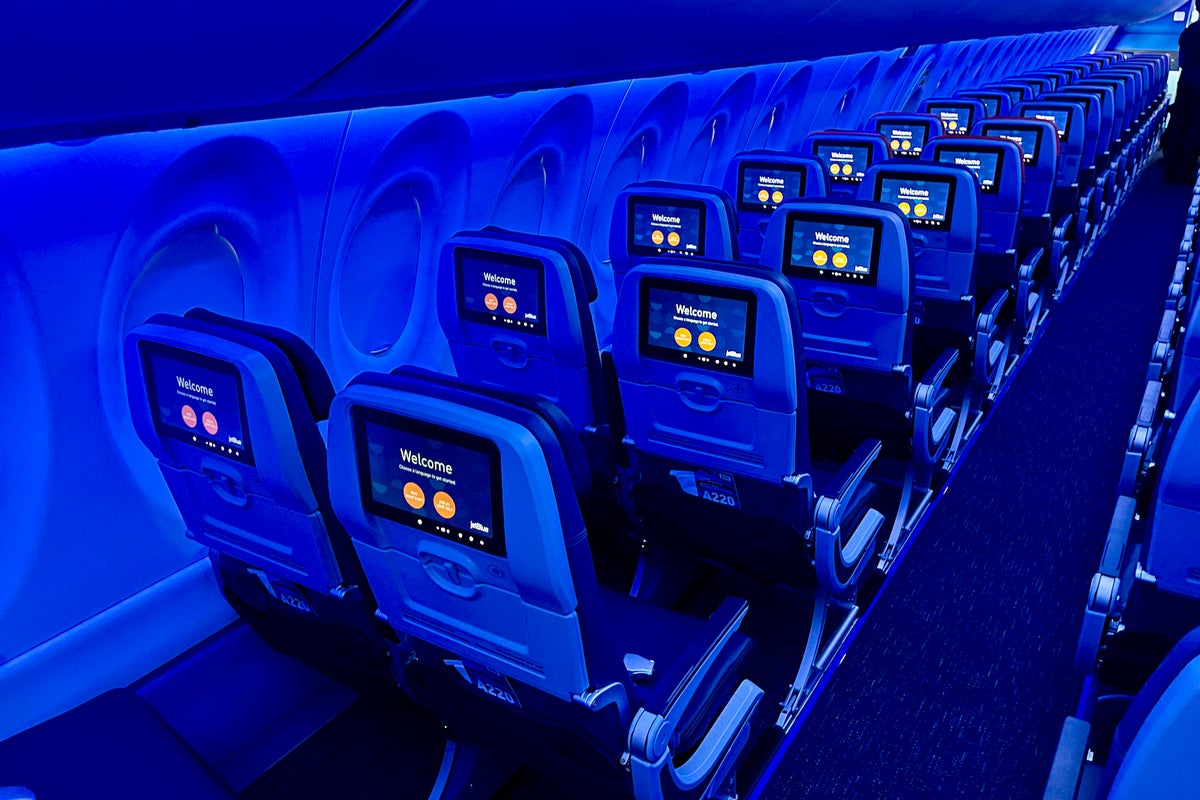 JetBlue overhauls TrueBlue loyalty program with major new perks and 4 ...