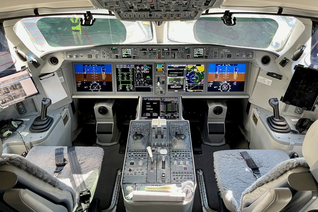JetBlue orders 30 more Airbus A220s, accelerating Embraer 190 ...
