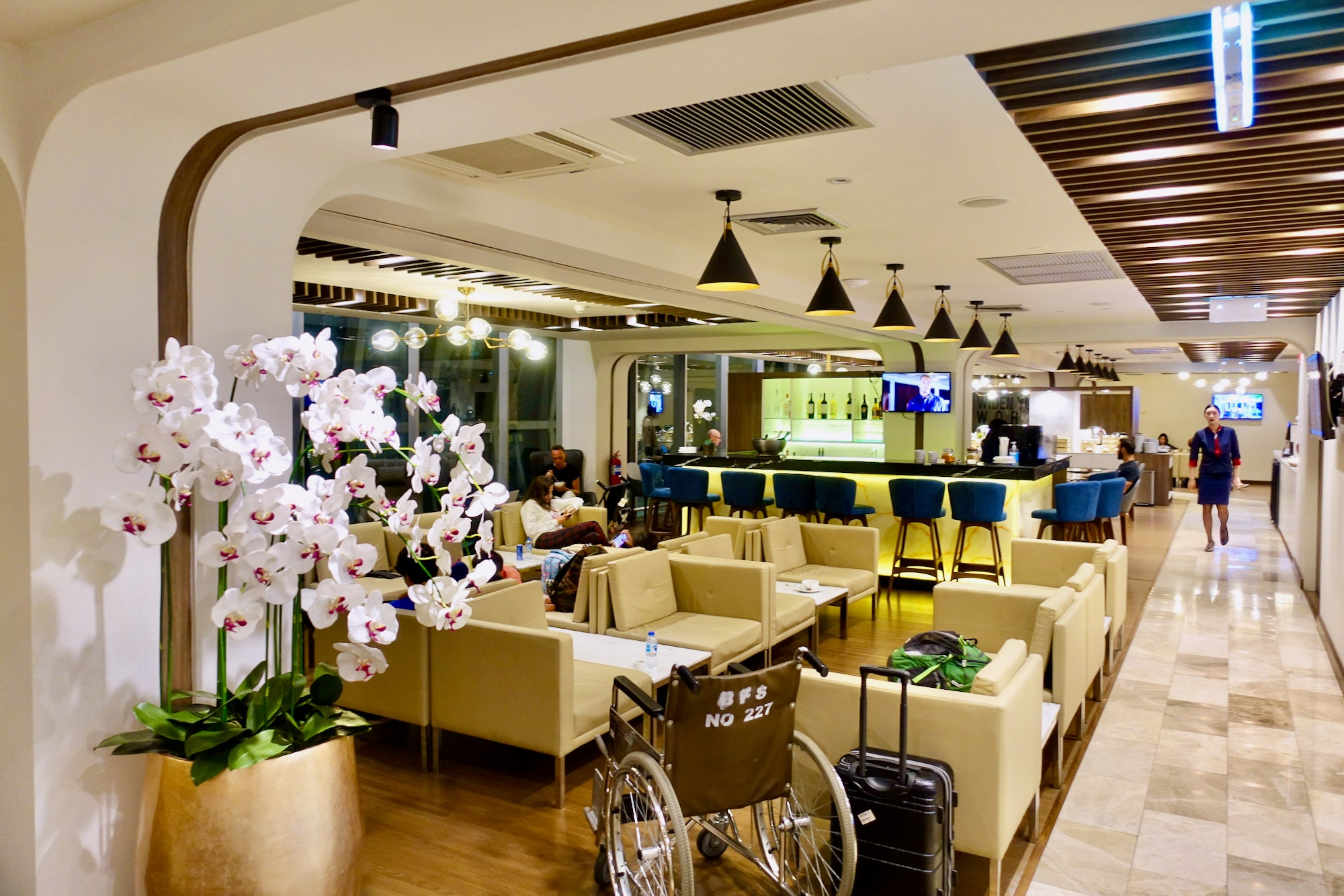 The 10 best Priority Pass lounges around the world - The Points Guy