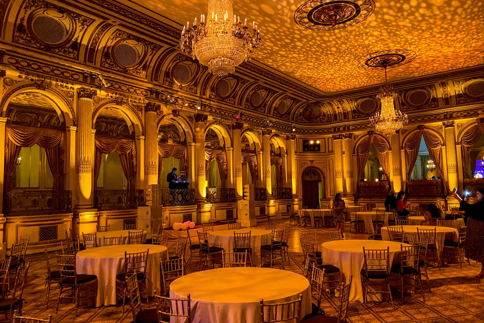 11 incredible hotels for a dreamy winter vacation - The Points Guy