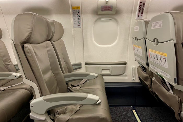 First look and where to sit when flying Breeze Airways’ Embraer 195