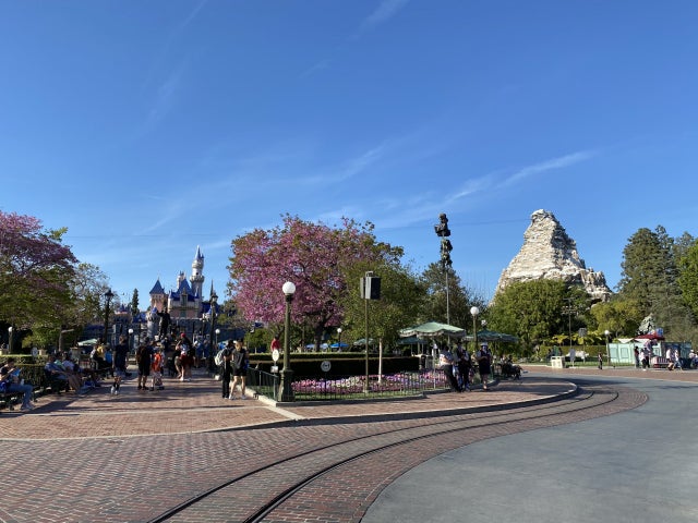 What it's like at a reopened Disneyland - The Points Guy