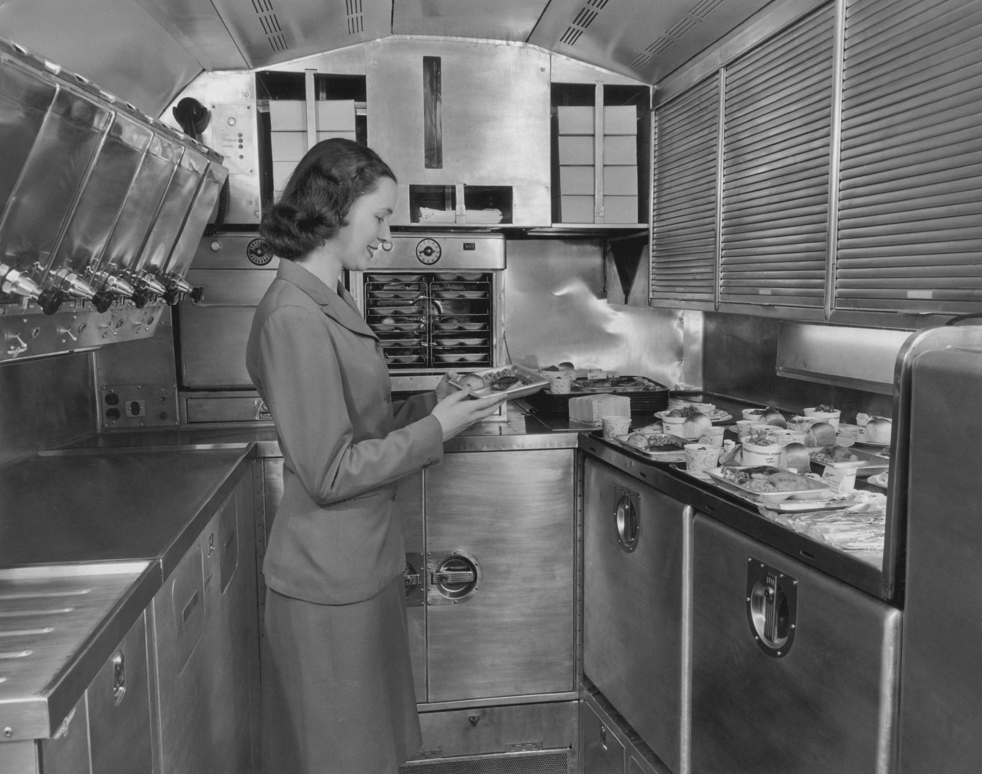 See the meals U.S. airlines were serving passengers in the 1960s - The ...