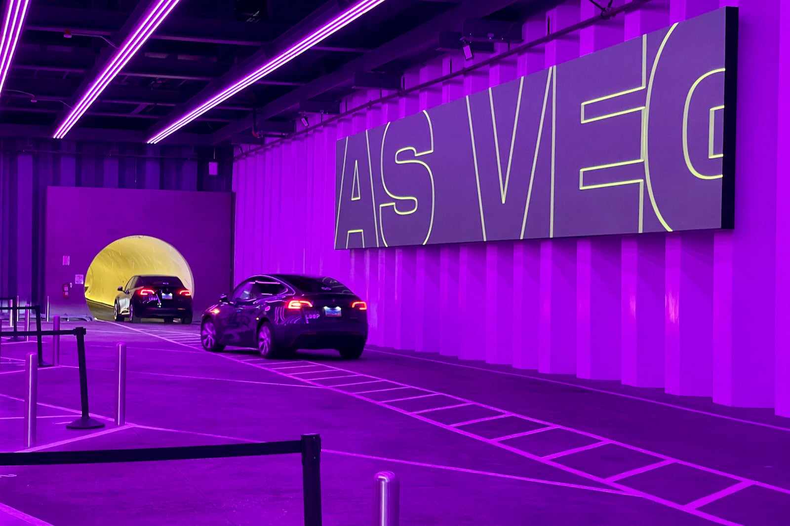 A Tesla party: The 3-station Las Vegas Loop that's revolutionizing how ...