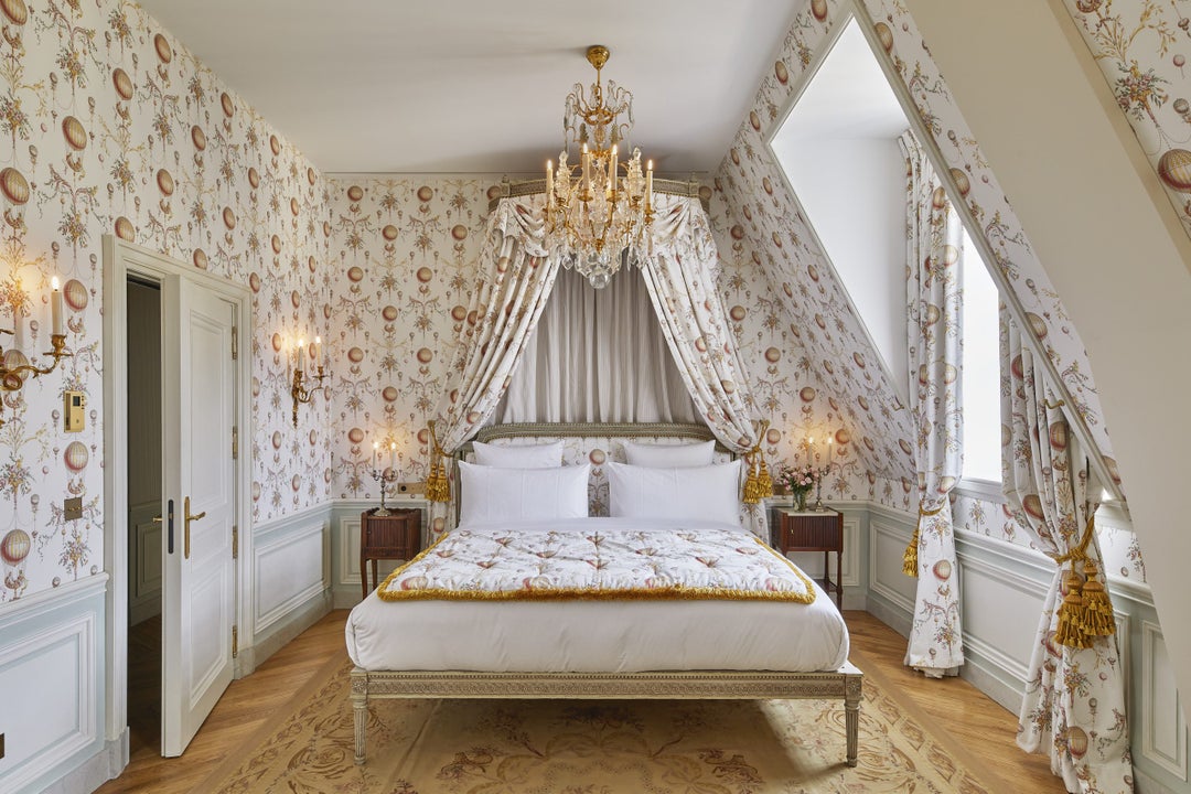 Ultra-luxurious hotel at the Palace of Versailles is open - The Points Guy