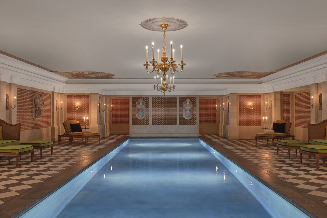 Ultra-luxurious hotel at the Palace of Versailles is open - The Points Guy