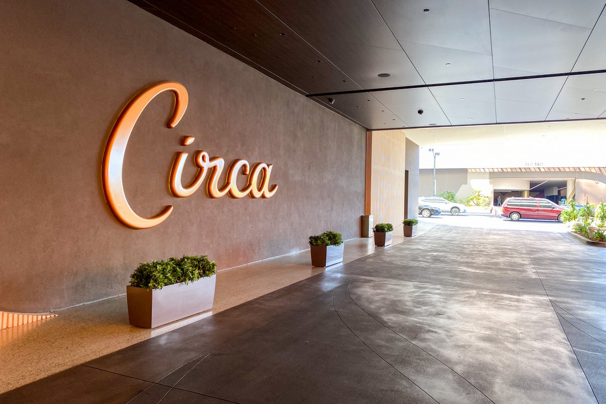 Review of the all-new Circa in downtown Las Vegas - The Points Guy