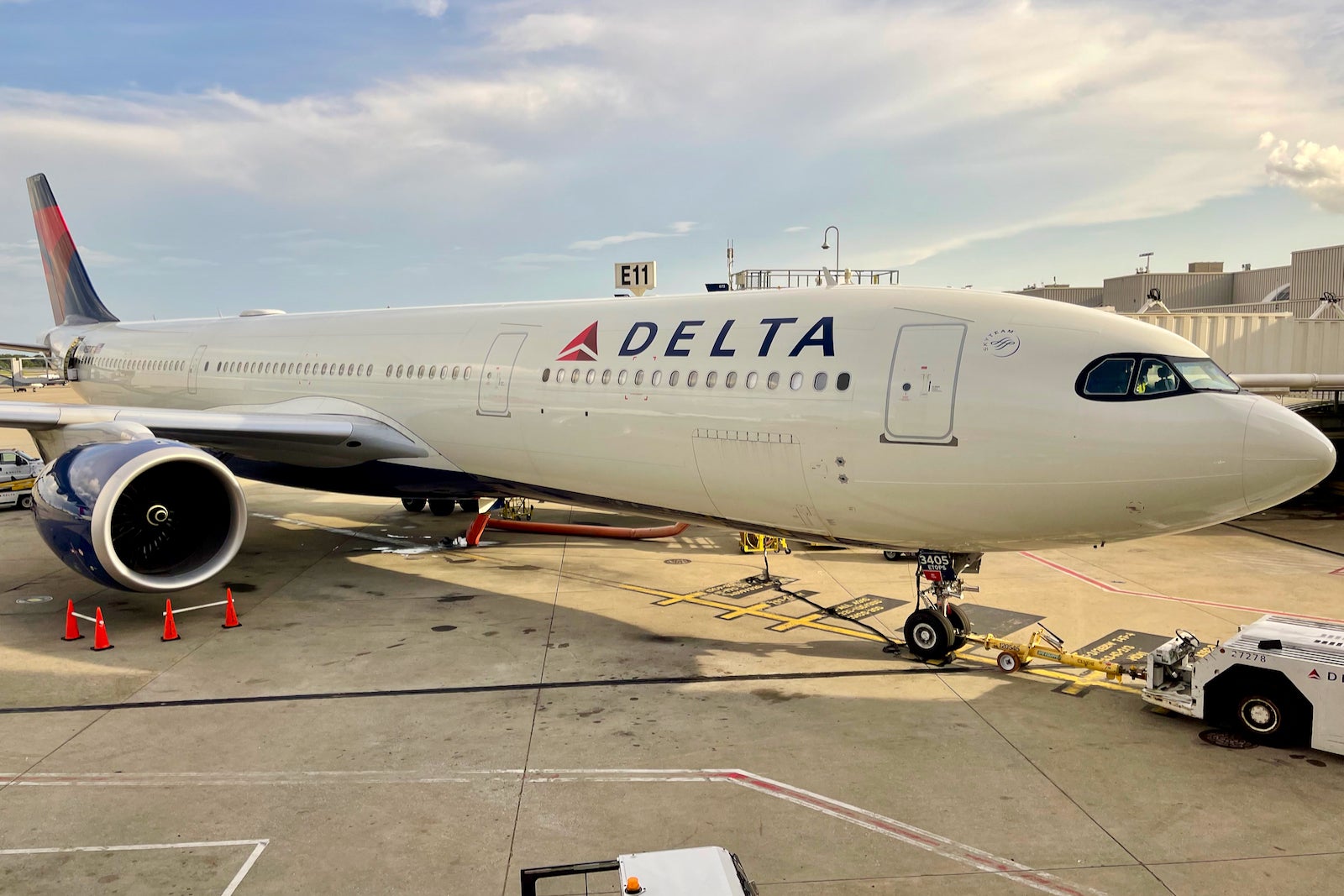 Delta Air Lines extends elite status, certificates and more for another ...