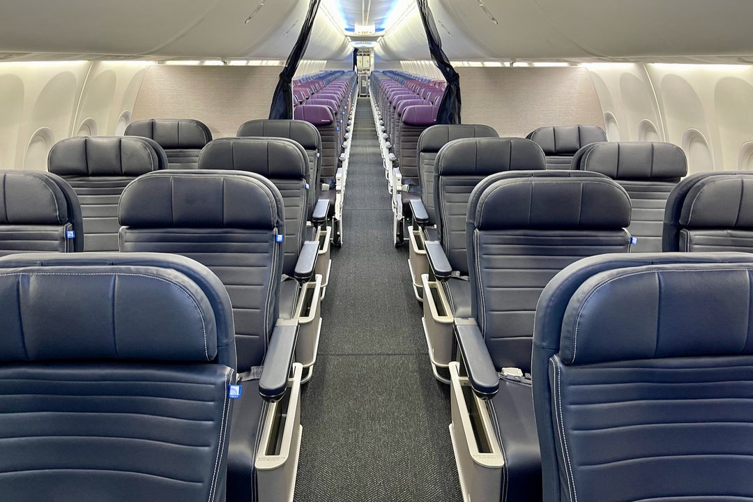 Putting United’s new interior to the test on the Boeing 737 MAX 8 - The ...